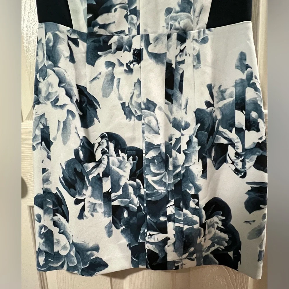 Banana Republic | Dresses | Banana Republic Womens Vneck White And Blue ...